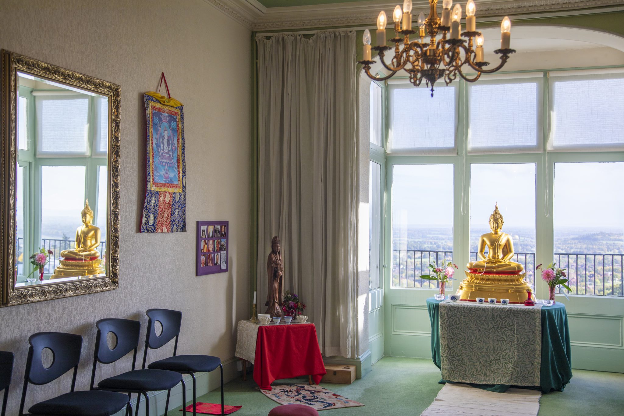 Weekly practice from the temple shrine room – Bright Earth